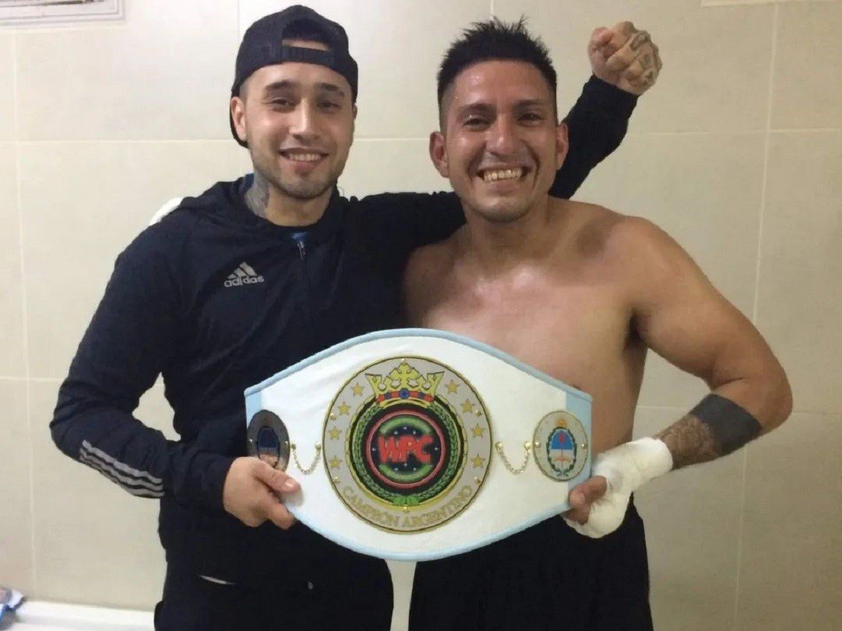 LA SALUD Y EL DEPORTE LO HIZO CAMPEÓN DE BOXEO - Lomas Conectado