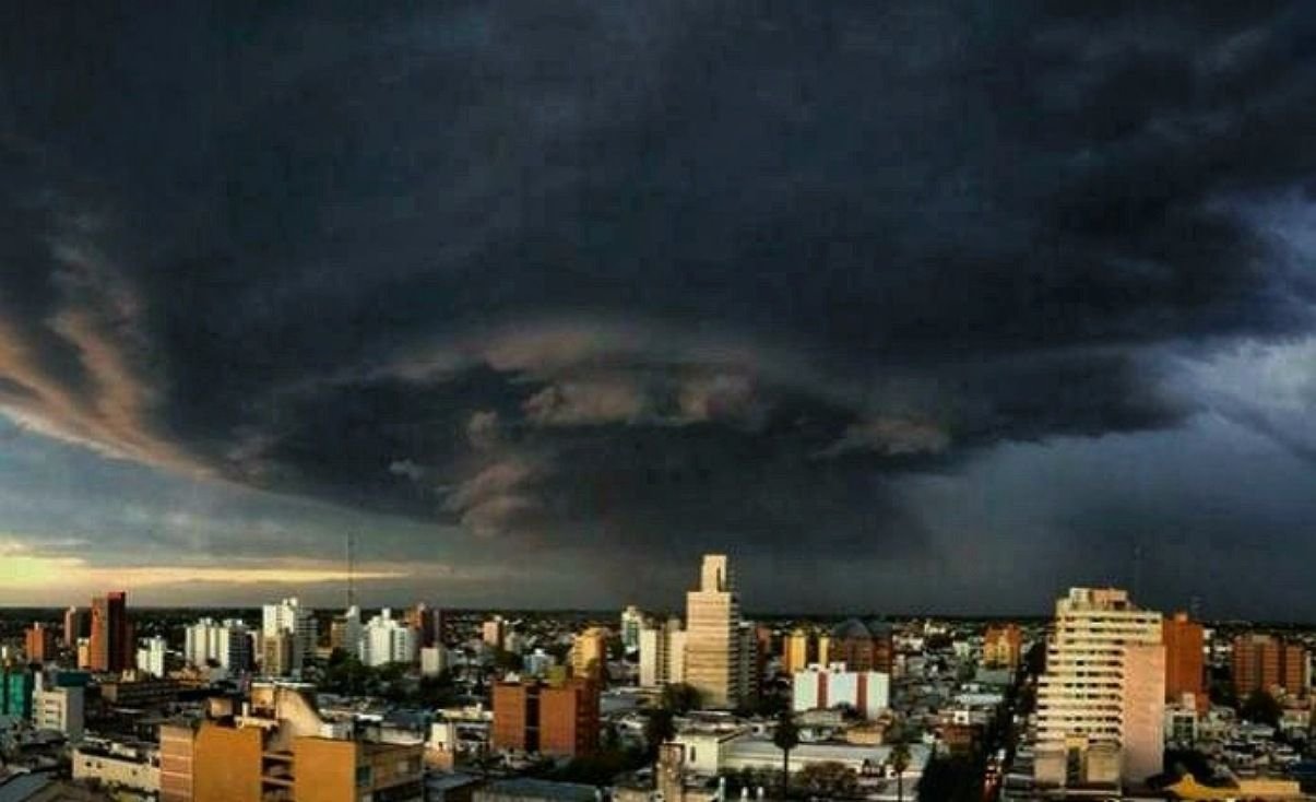 ¿LLEGA LA TORMENTA DE SANTA ROSA? - Lomas Conectado