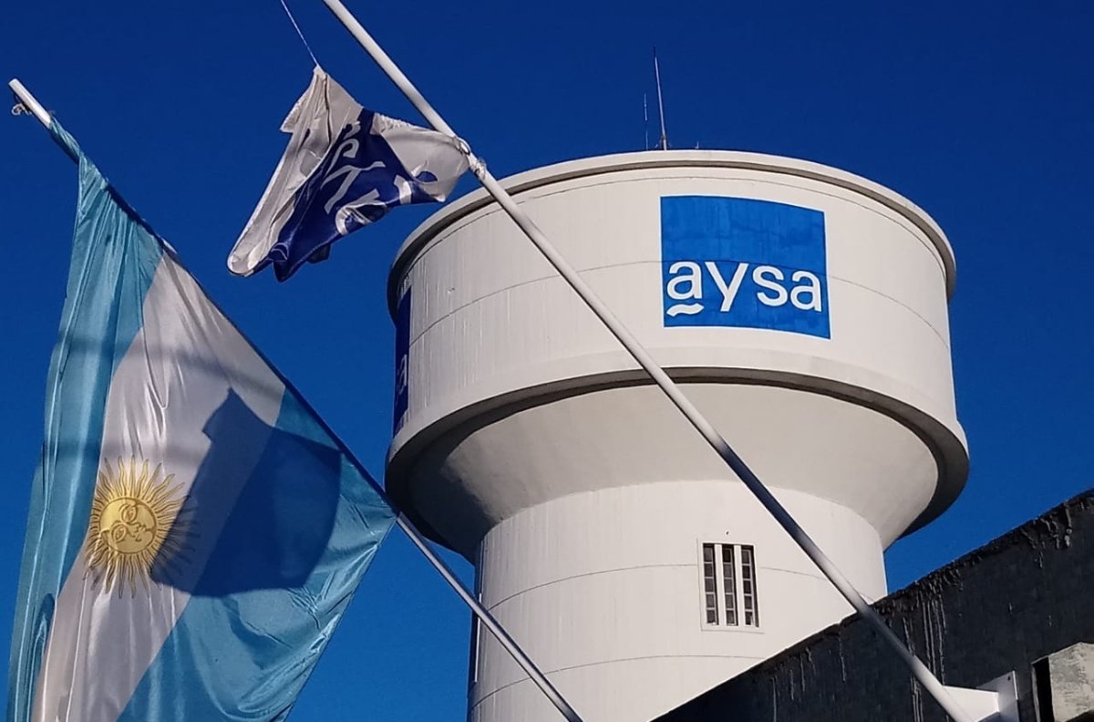 QUILMES MULTÓ MILLONARIAMENTE A AYSA - Lomas Conectado